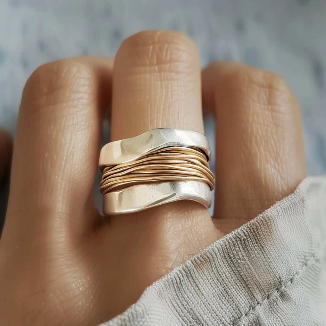 Silver Golden Threads Ring – Amelia Jewelry