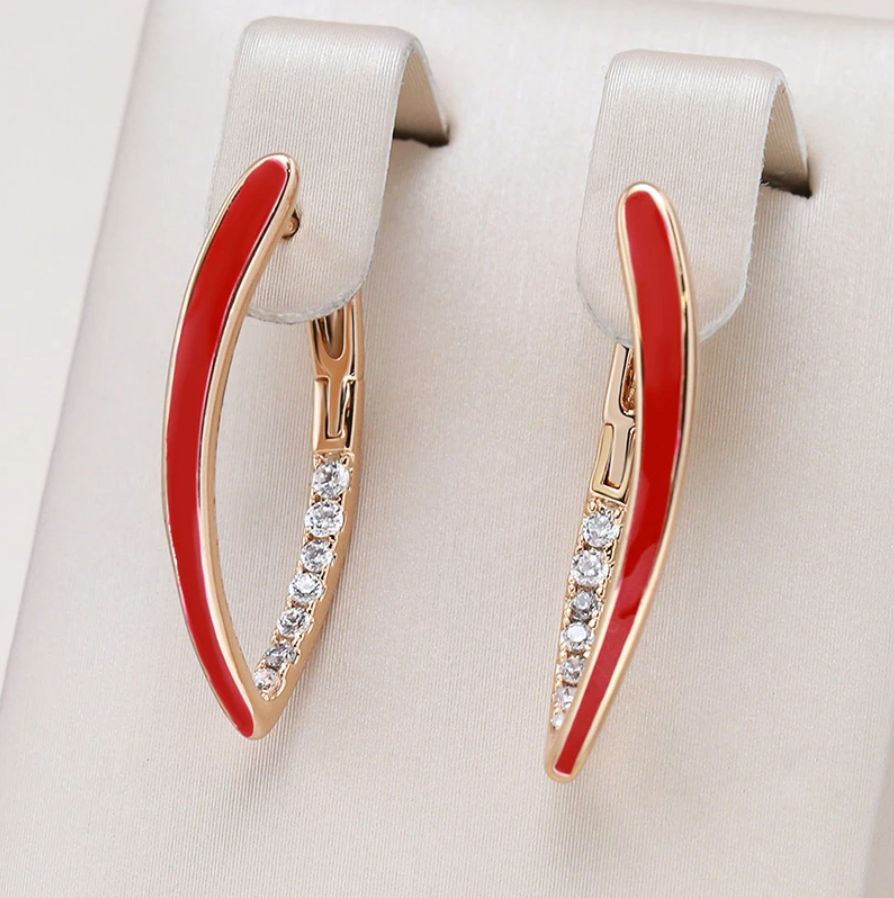 Elegant Pointed Earrings with Red Enamel in Gold – Amelia Jewelry