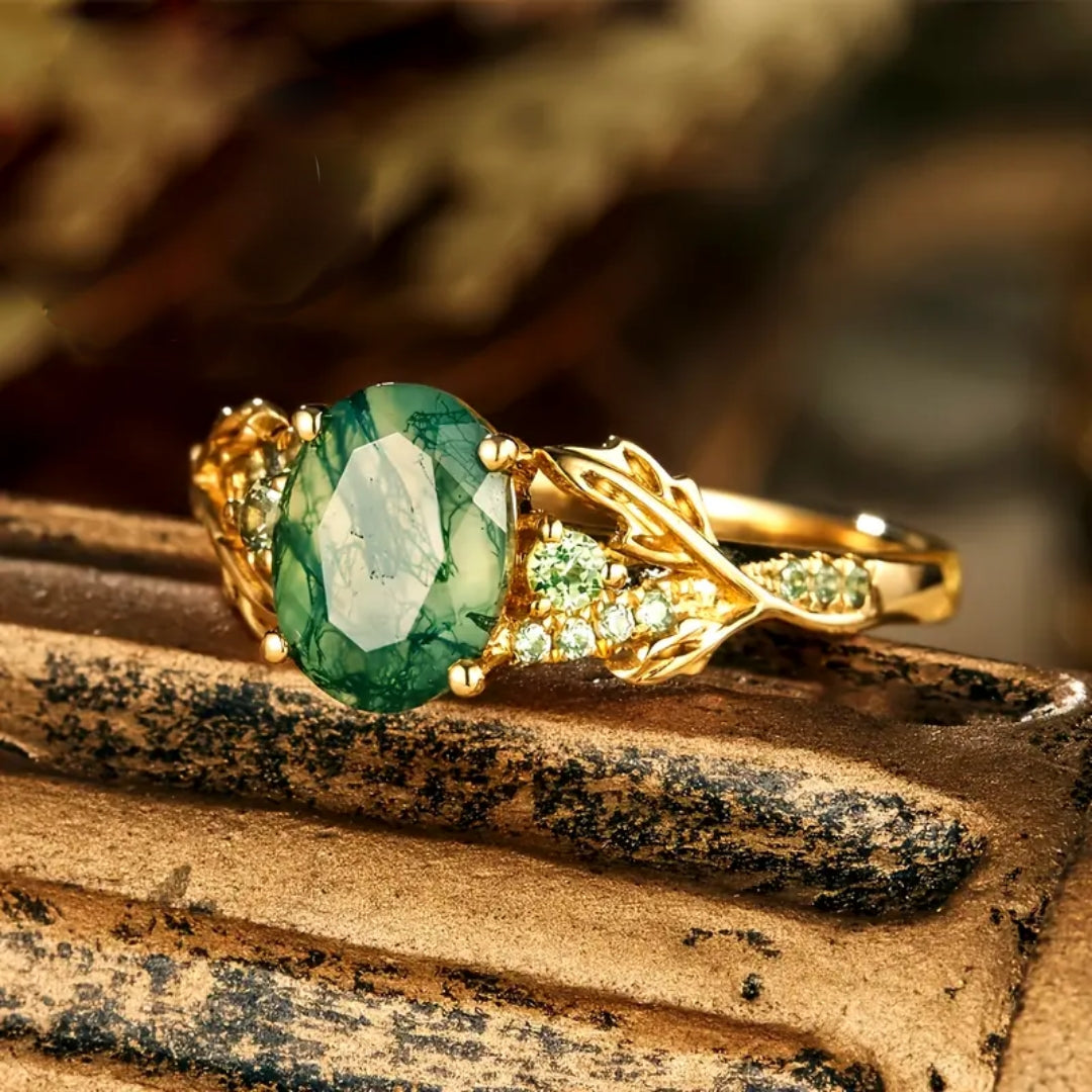 Green Gold Stone Ring – Amelia Jewelry