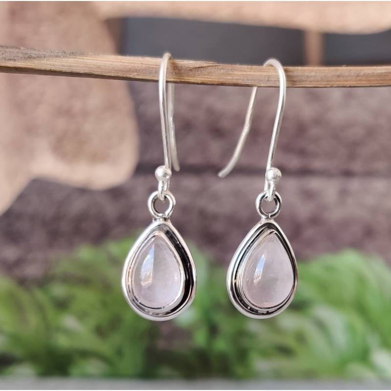 Vintage White Crystal Drop Earrings – Amelia Jewelry