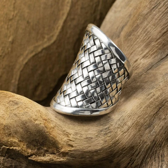 Vintage Silver Mesh Ring – Amelia Jewelry