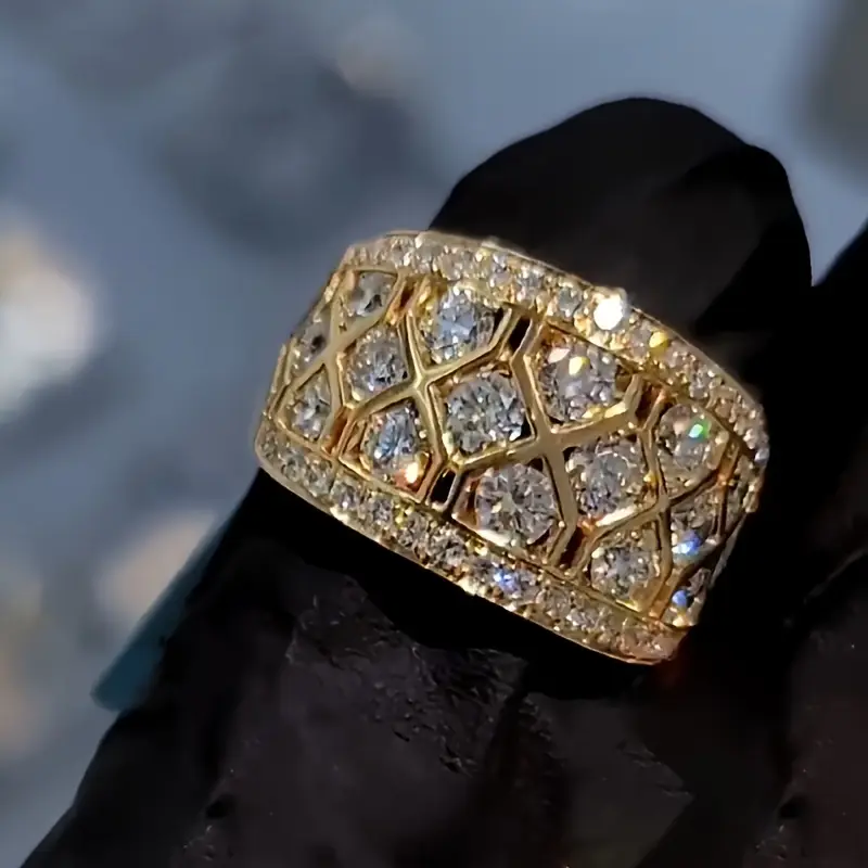 Spark Bright Gold Ring – Amelia Jewelry