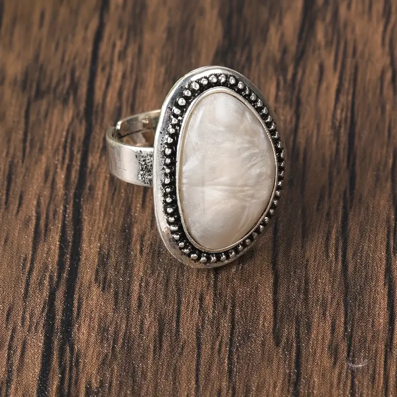 Vintage White Stone Silver Ring – Amelia Jewelry
