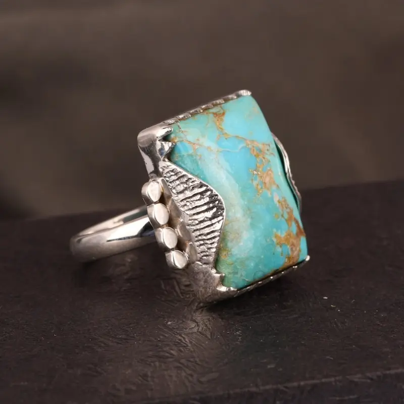 Vintage Rectangular Blue Stone Ring – Amelia Jewelry