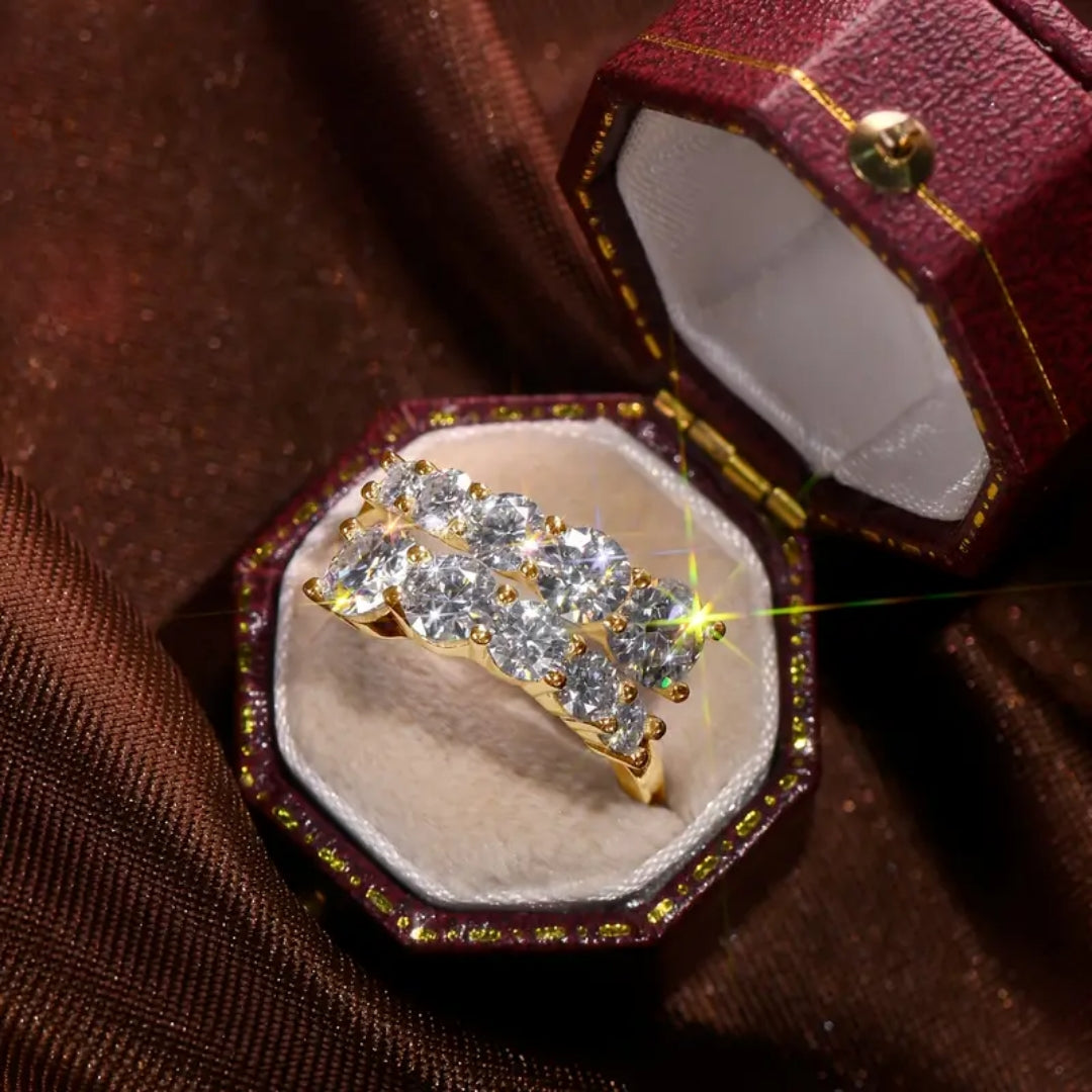 Exquisite Bright Gold Ring – Amelia Jewelry
